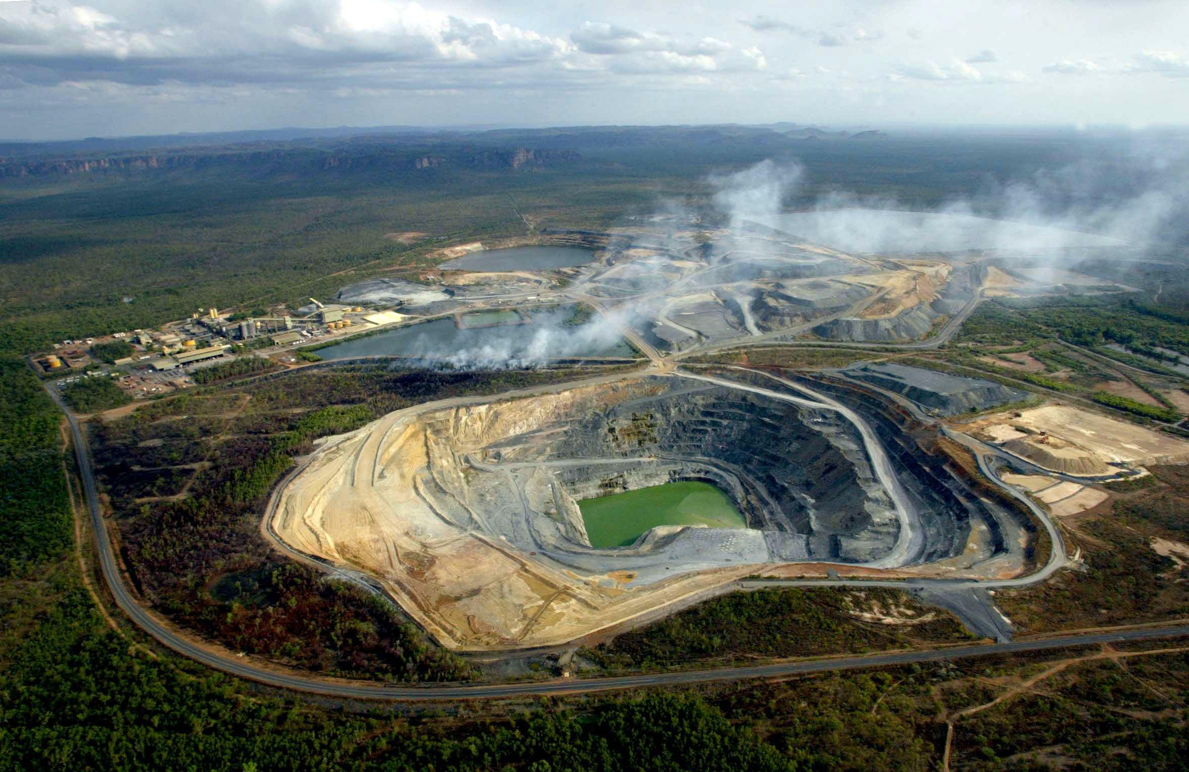 Australia Imposes Mining Ban on World’s Largest Uranium Deposits - UPSC ...